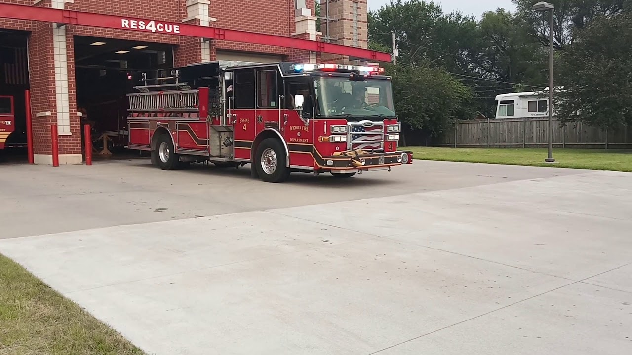 Wichita KS Fire Department Engine 4 - YouTube