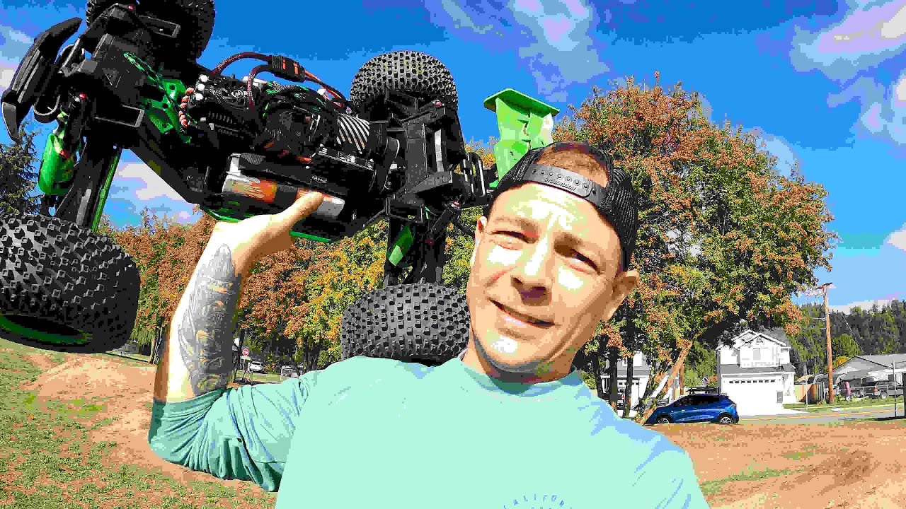 🚀INSANELY EXPENSIVE RC CAR TRAXXAS XRT 8S TO THE MOOOOOON - YouTube