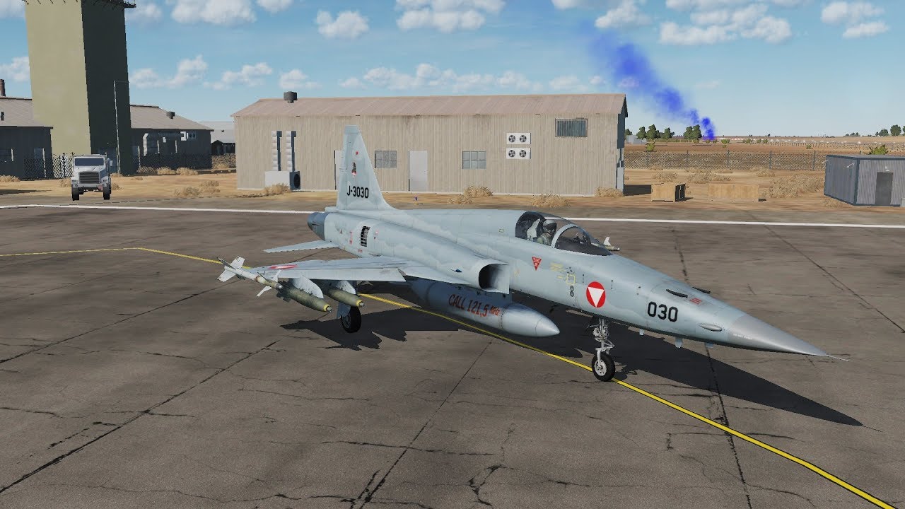 DCS Red Sands: First Flight with TrackIR + TrackHat Clip - YouTube