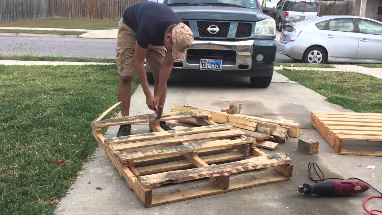 Disassemble A Pallet - YouTube