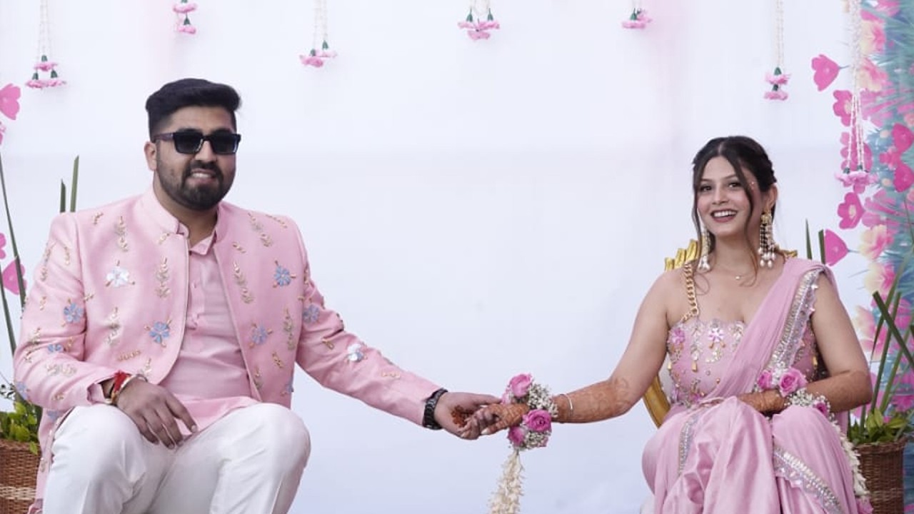 LIVE // AMAN & DEEPAKSHI // SANGEET CERAMONY - YouTube