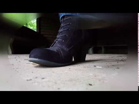 Accidental Crush Banana with Black Boots [Slow Motion]!
