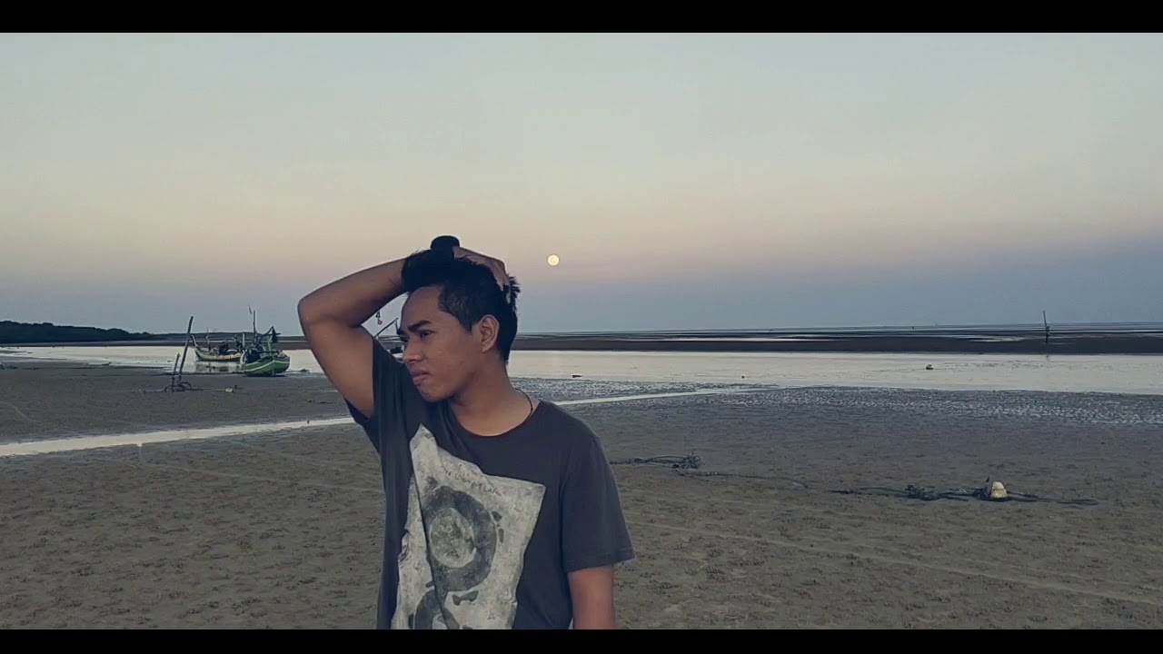 Lyrics Dialog Senja- Lara - YouTube