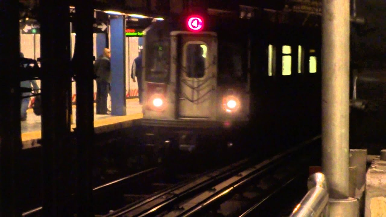 IRT Lexington Avenue Express Line: R142 Woodlawn Bound 4 Train Arriving ...