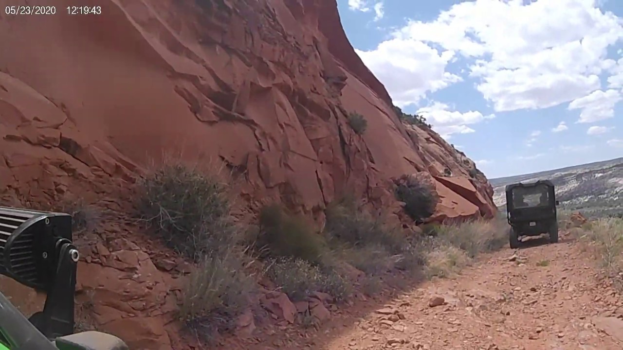 Going down the Comb Ridge dugway San Juan County, UT - YouTube