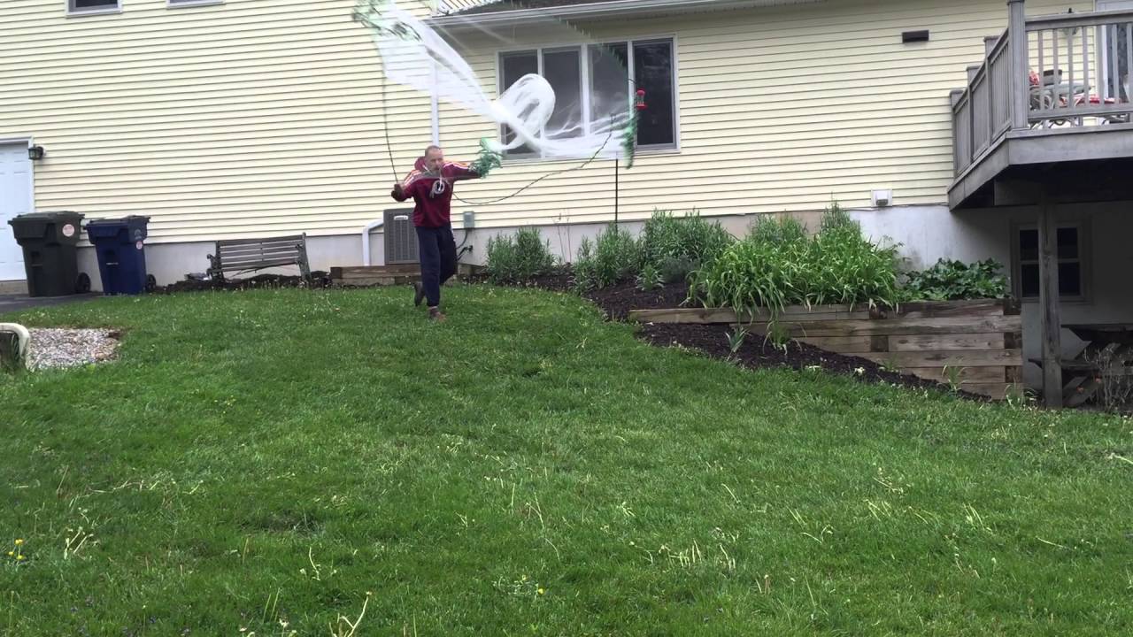 Lee Fisher Humpback Cast Net - YouTube