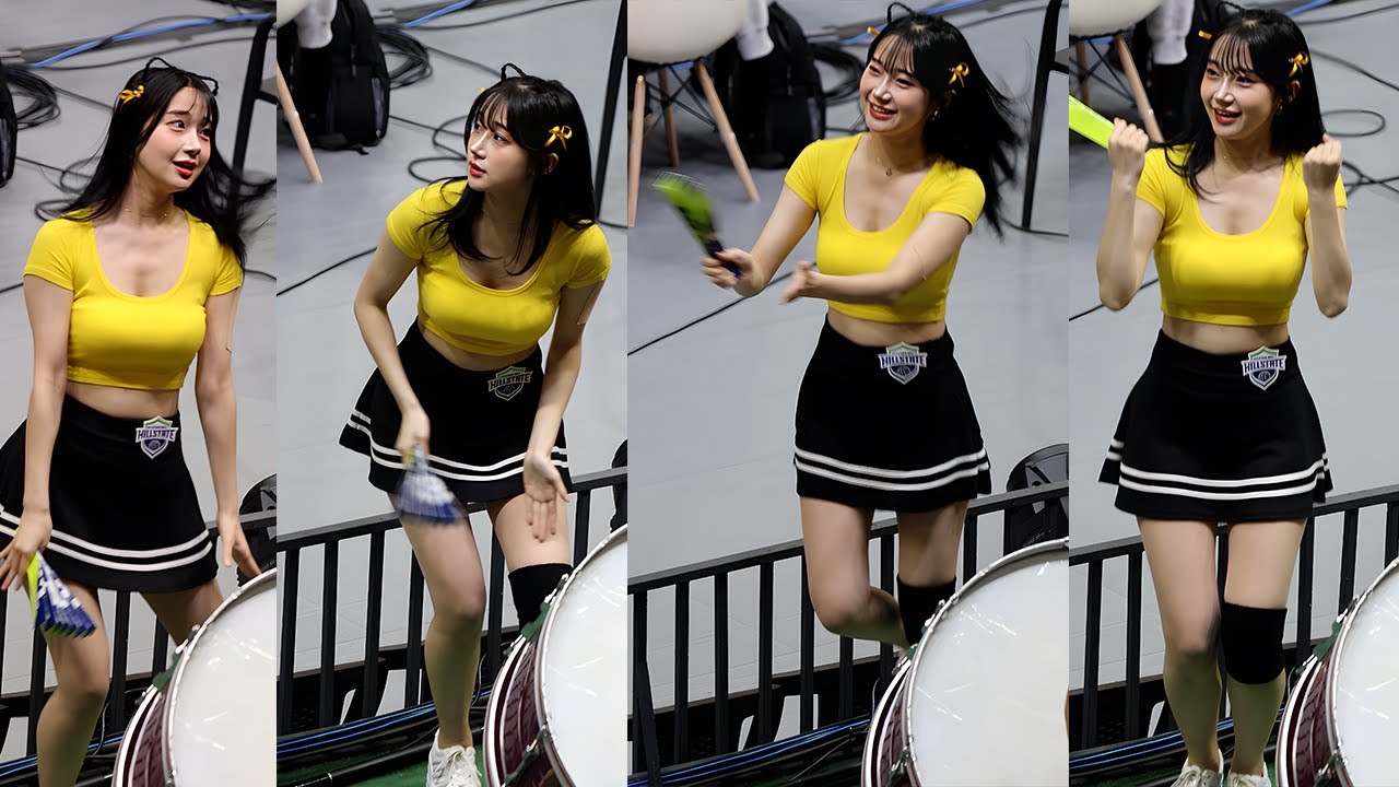4k 얼굴에 미소를 계속해서 띤 채 율동을 하는 이주은 Lee Ju Eun Cheerleader 240328 7756