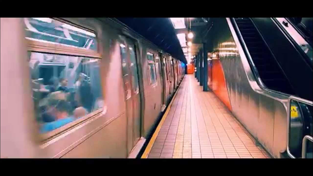 MTA New York City Subway World Trade Center bound R160 E train entering Jamaica Van Wyck - YouTube