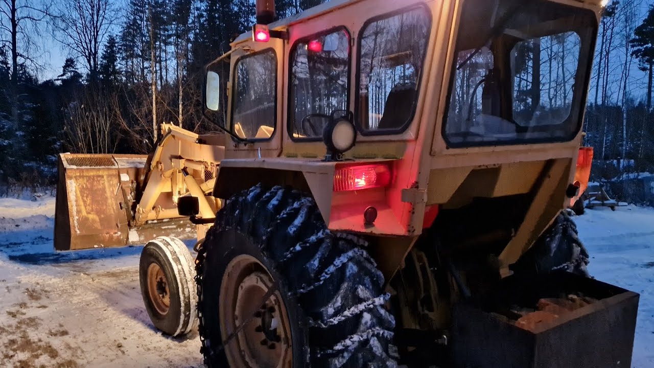 Massey Ferguson 50A industrial snow removal - YouTube
