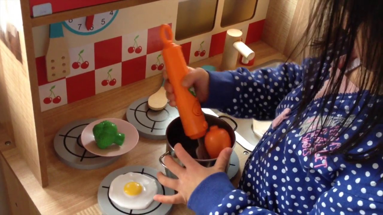 Kids toy play kitchen, cooking my first roast chicken dinner - YouTube