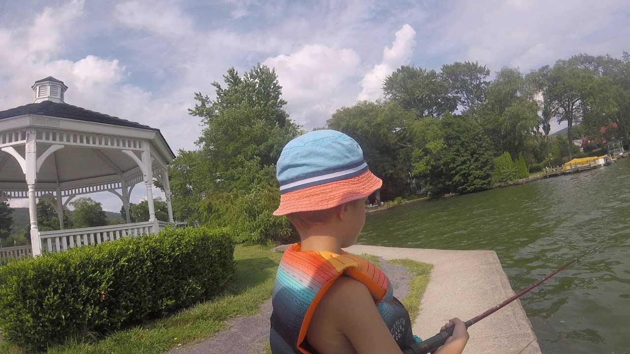 Garik fishing for sunfish - YouTube