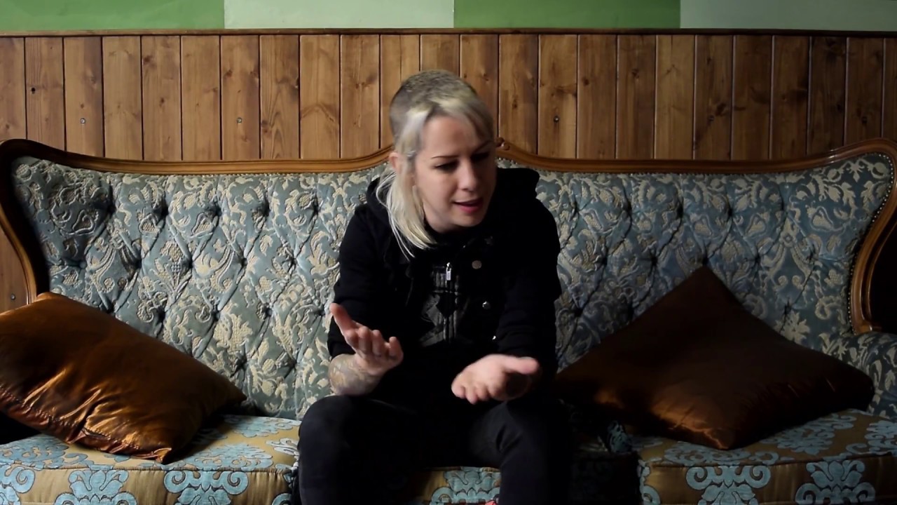 Punk-Rock y tatuajes: Entrevista a María Roca | No Land Tattoo Parlour ...