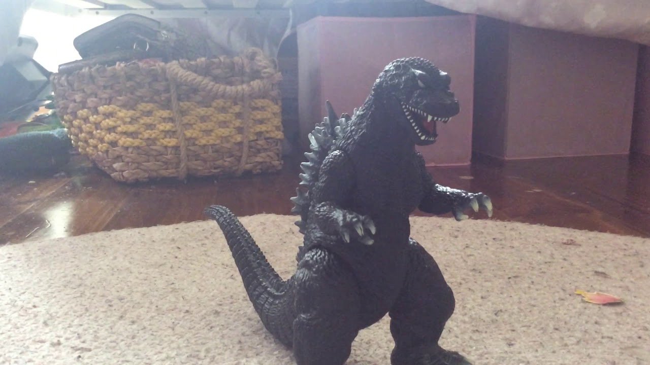 Bandai vinyl Godzilla gmk 2001 review - YouTube