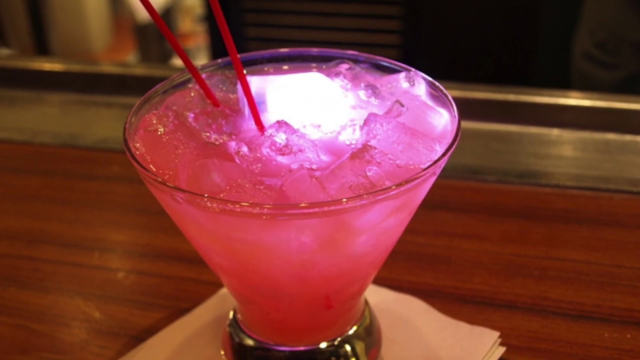 How To Make: The Magical Star Cocktail - YouTube