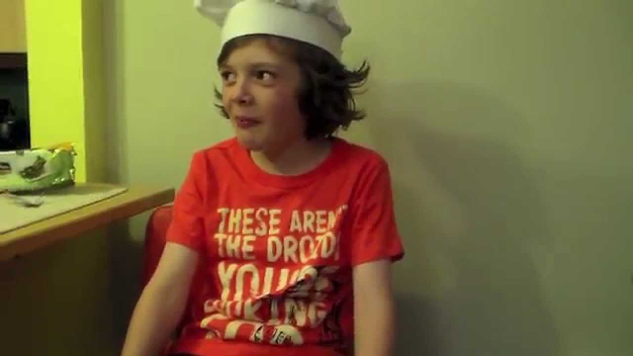 Chef Logan Tries Food From Around the World (Part 1) - YouTube