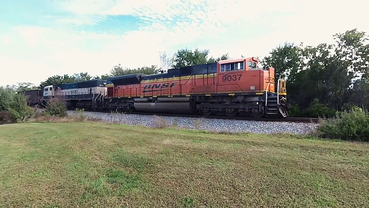 BN Executive Paint Units on Both Ends of NS Coal Train! - YouTube