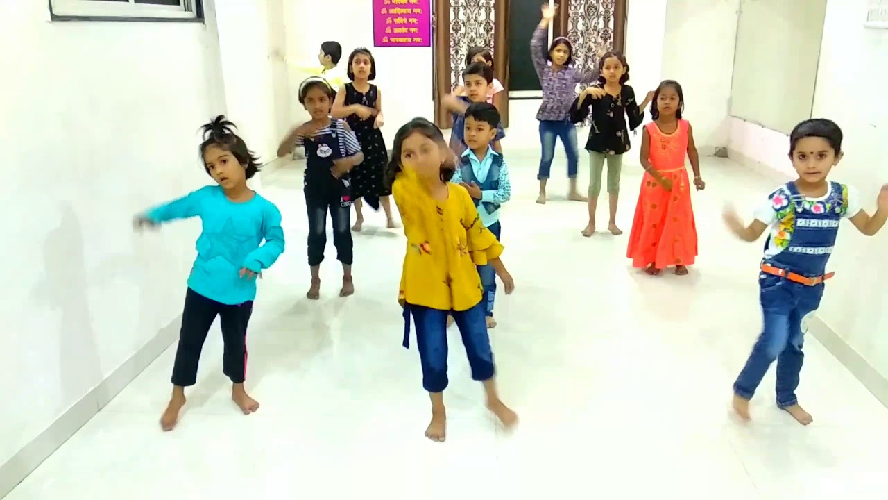 Bum bum bole ( kids dance video) - YouTube