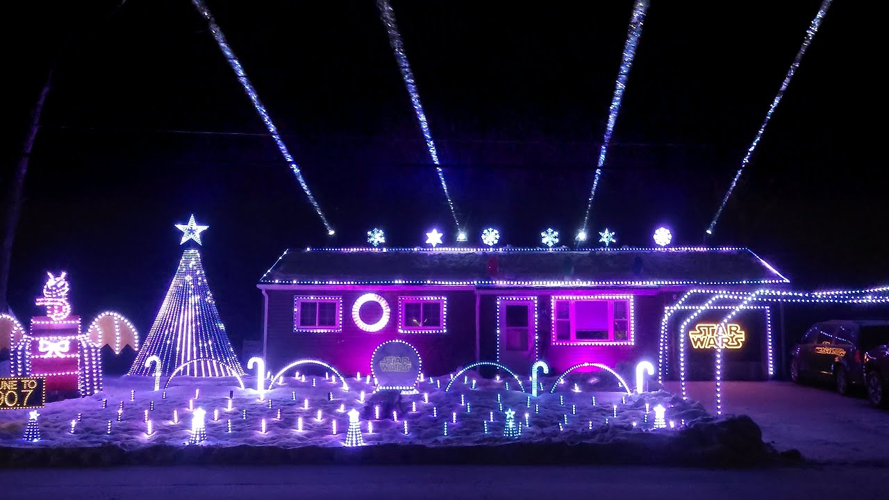 **STAR WARS** Epic Light Show in the Snow!! - 2025 Christmas Light Show ...