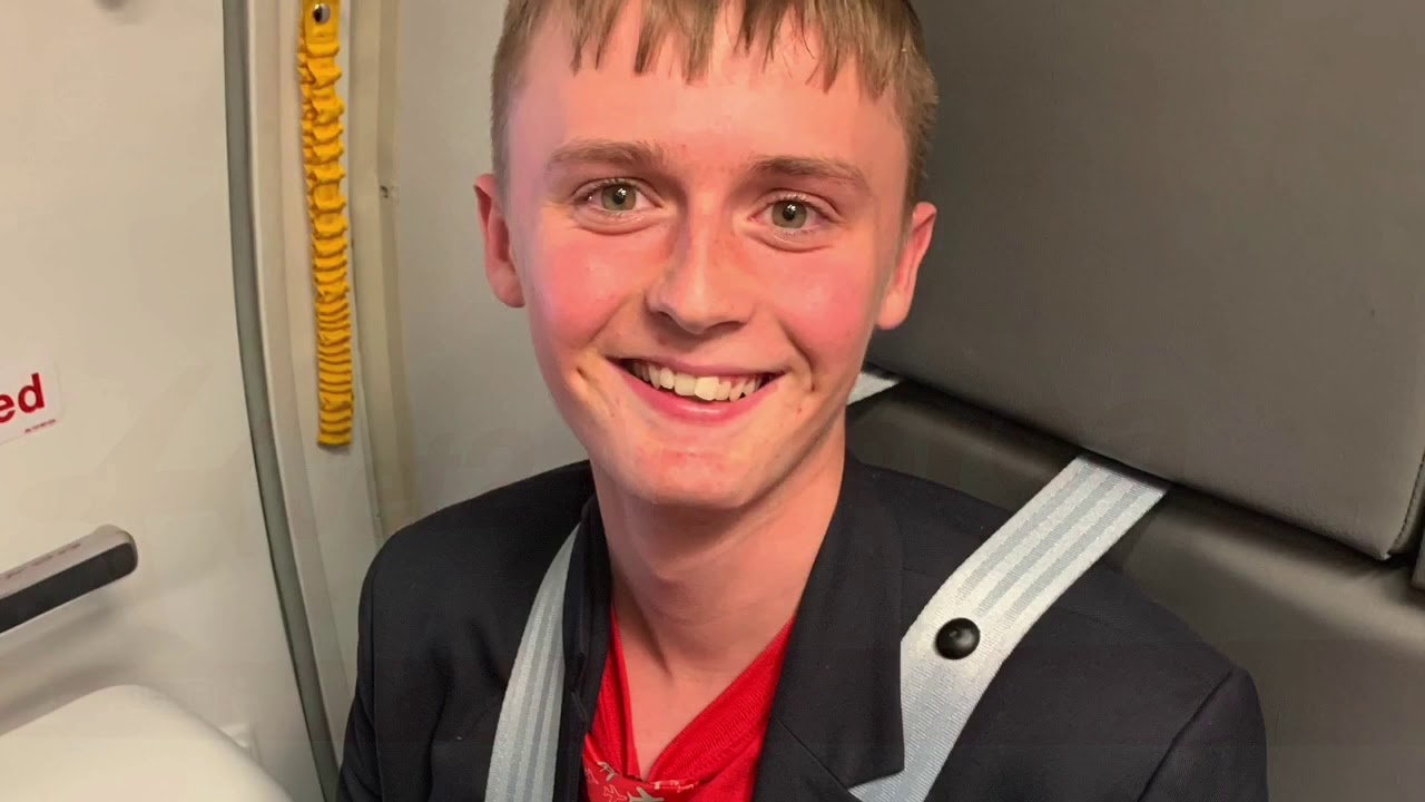 Jet2 vlog part 2 Helping out in cabin! - YouTube