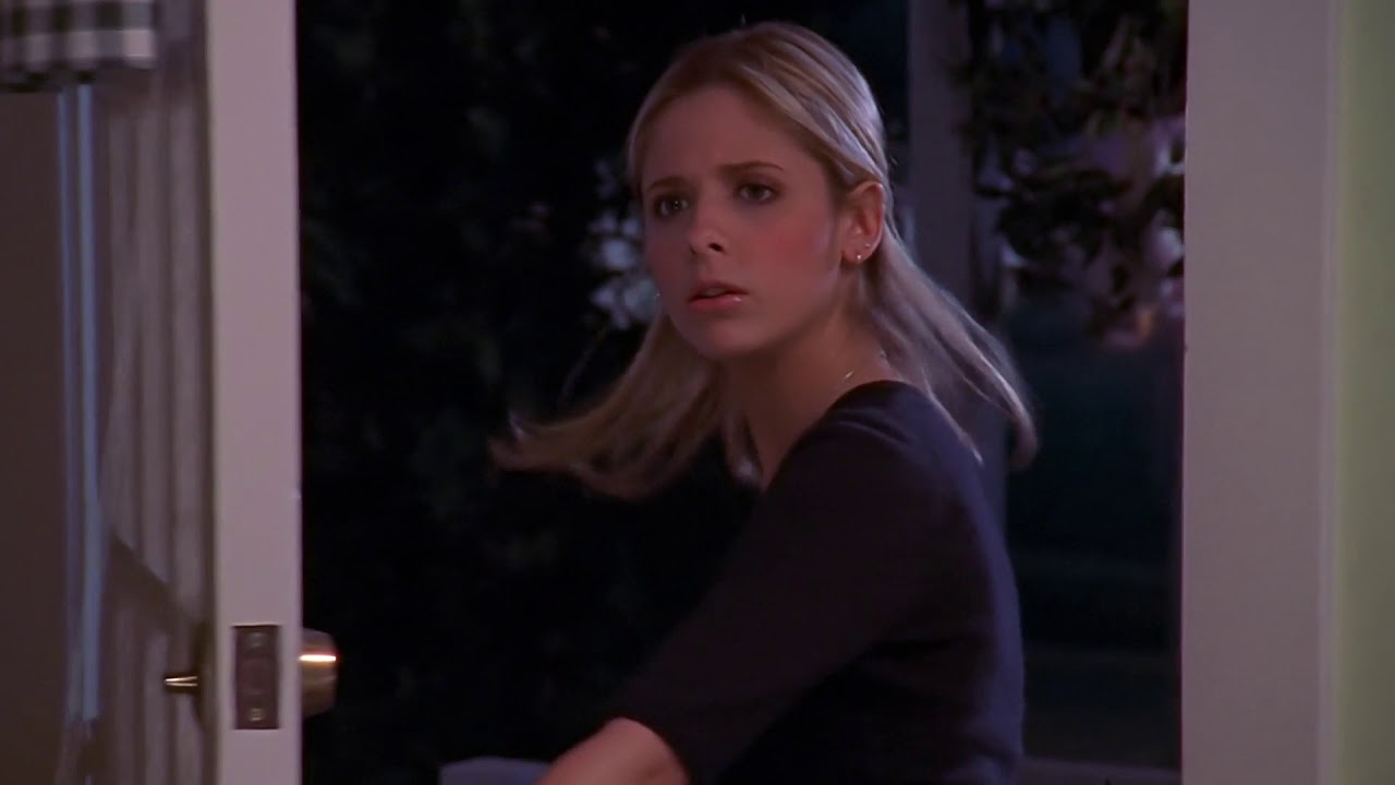 Buffy The Vampire Slayer (3x02) - YouTube