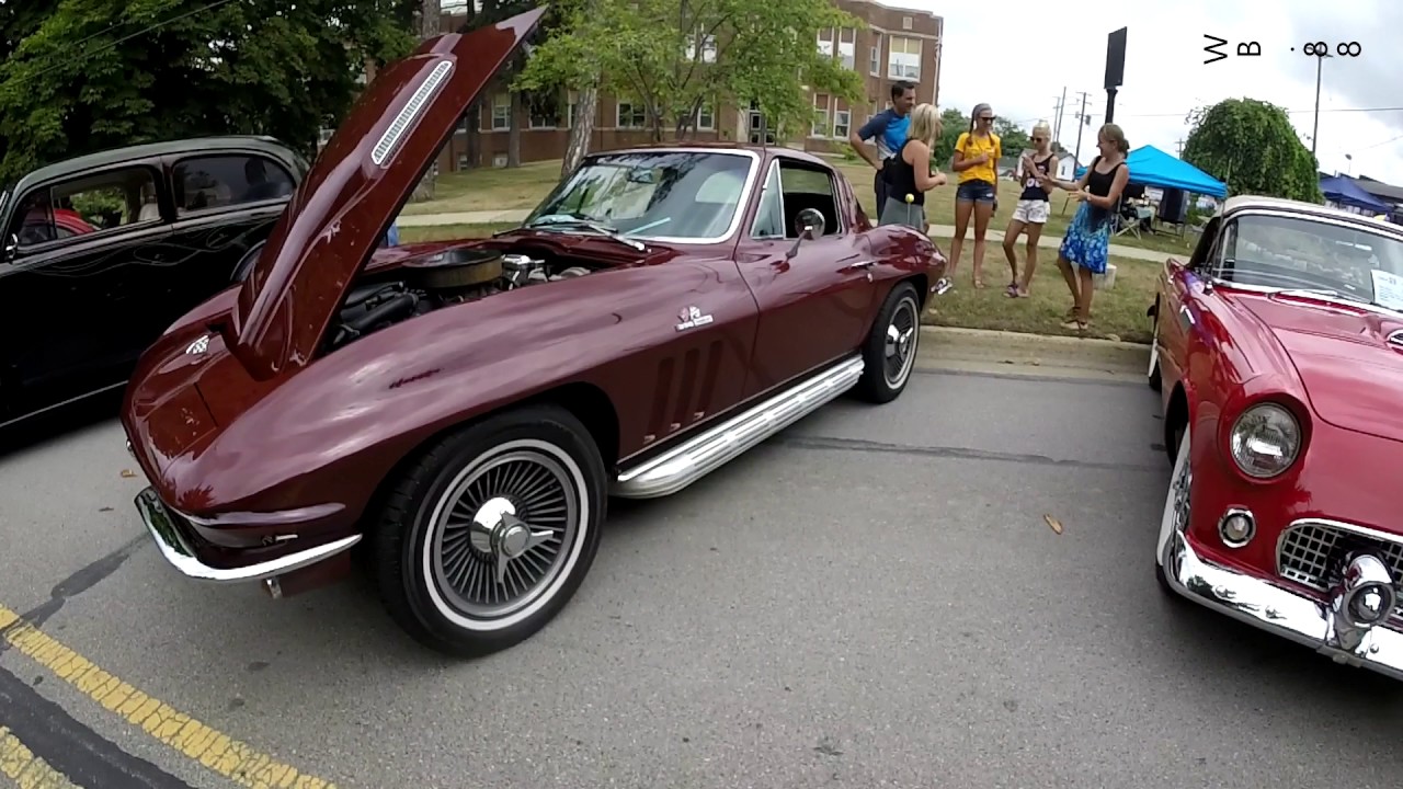 AWESOME OLD SCHOOL CAR SHOW IN SALINE MICHIGAN 2016 - YouTube