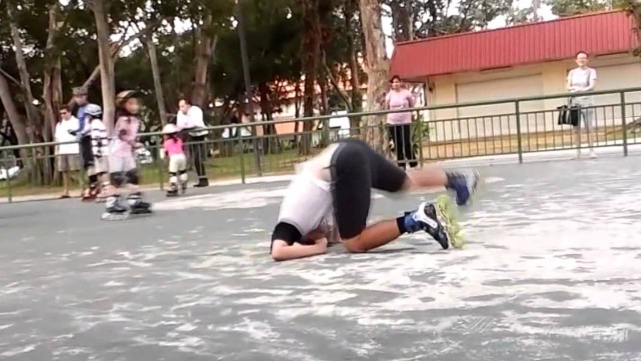 Inline skating fail - YouTube