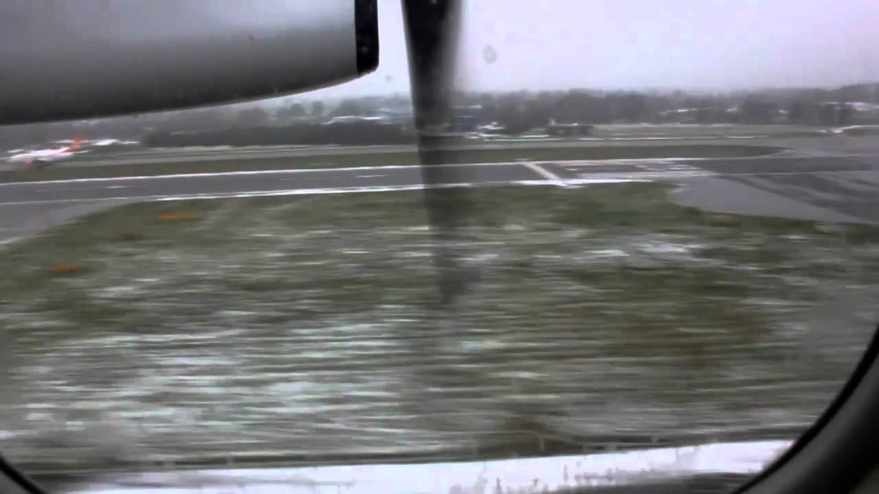 Dash 8-300 - Landing Snowy London Gatwick day before airport closed due ...