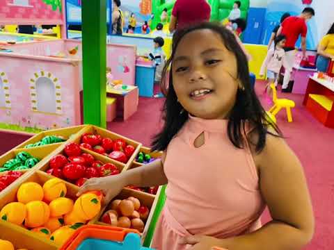 Playing at Kidzooona Robinson Gentri. - YouTube