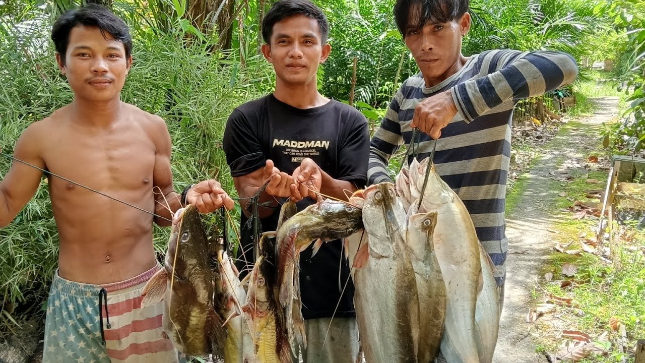 akan segera tayang gesss.. camping fishing trip di air hitam Kalimantan ...