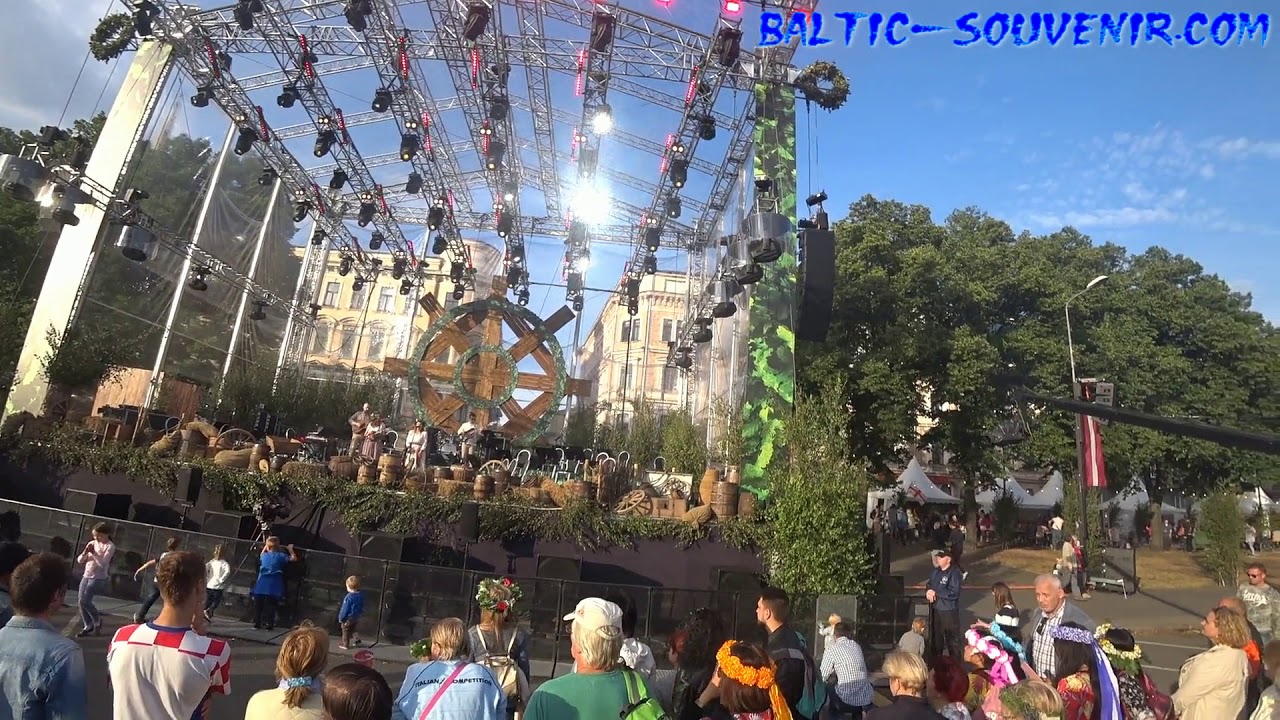 День LIGO / Līgo diena / Līgo, Rīga! Līgo, Latvija! - YouTube