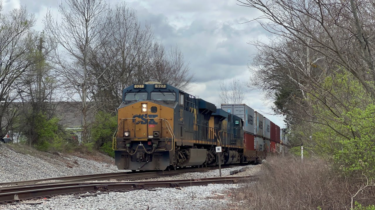 CSX ES44AH 927 Leads Intermodal I142-14 on 3/15/24 - YouTube