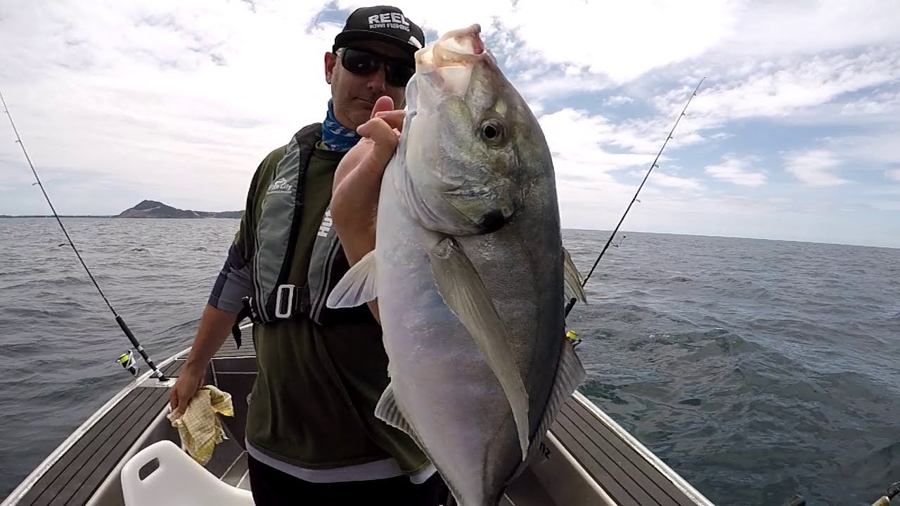 Prt 2 finishing off the day with the new Savage 3D squid baits - Reel ...