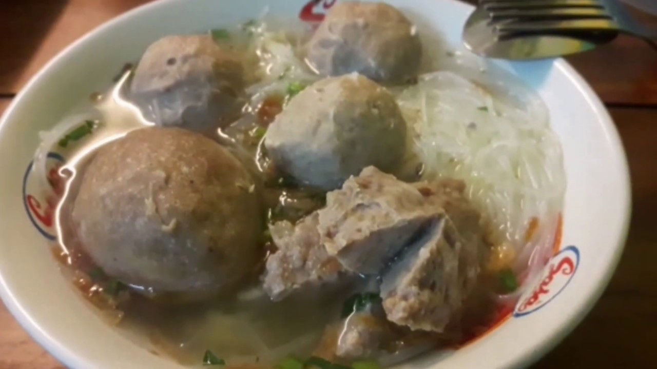 BAKSO CAMPUR SPECIAL - BAKSO GARDEN - YouTube