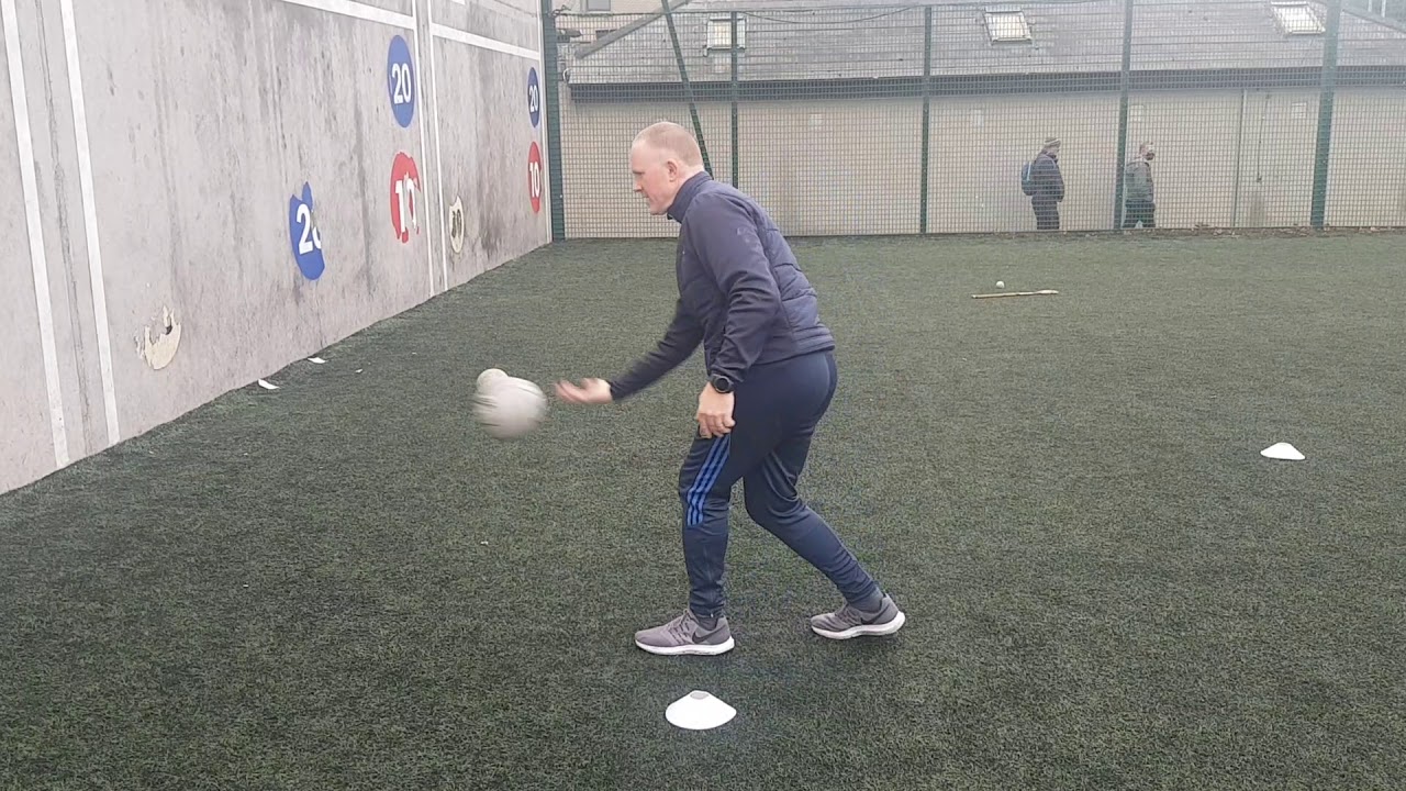 Football-Wall-Low pickup-Bouncing ball and toe lift. - YouTube