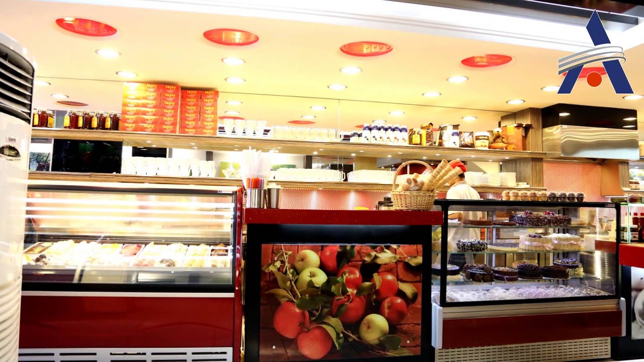 Tasty Bees by Ayvazian - YouTube