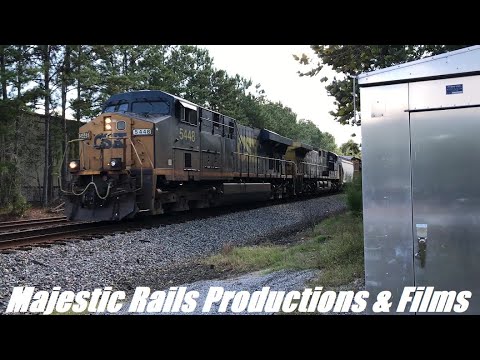 CSXT M400-01 Heads NB W/5448 ES40DC & 485 CW44AC & a 1st Gen K5HL Short Train - YouTube