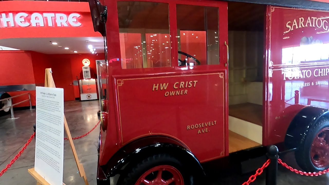 1919 Walker LA-10 Electric Truck At Iowa 80 Trucking Museum - YouTube