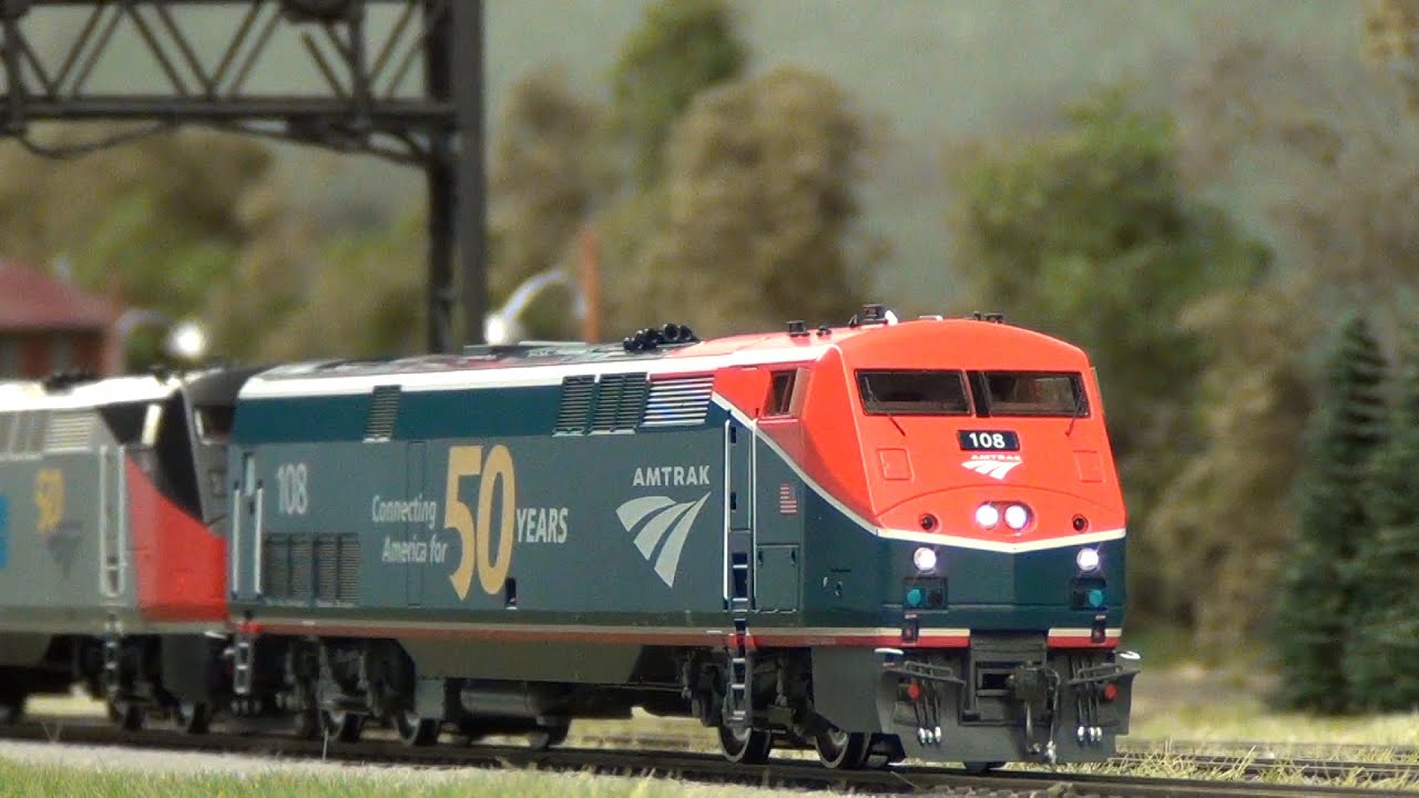 Athearn Genesis Amtrak P42 50 Years - YouTube
