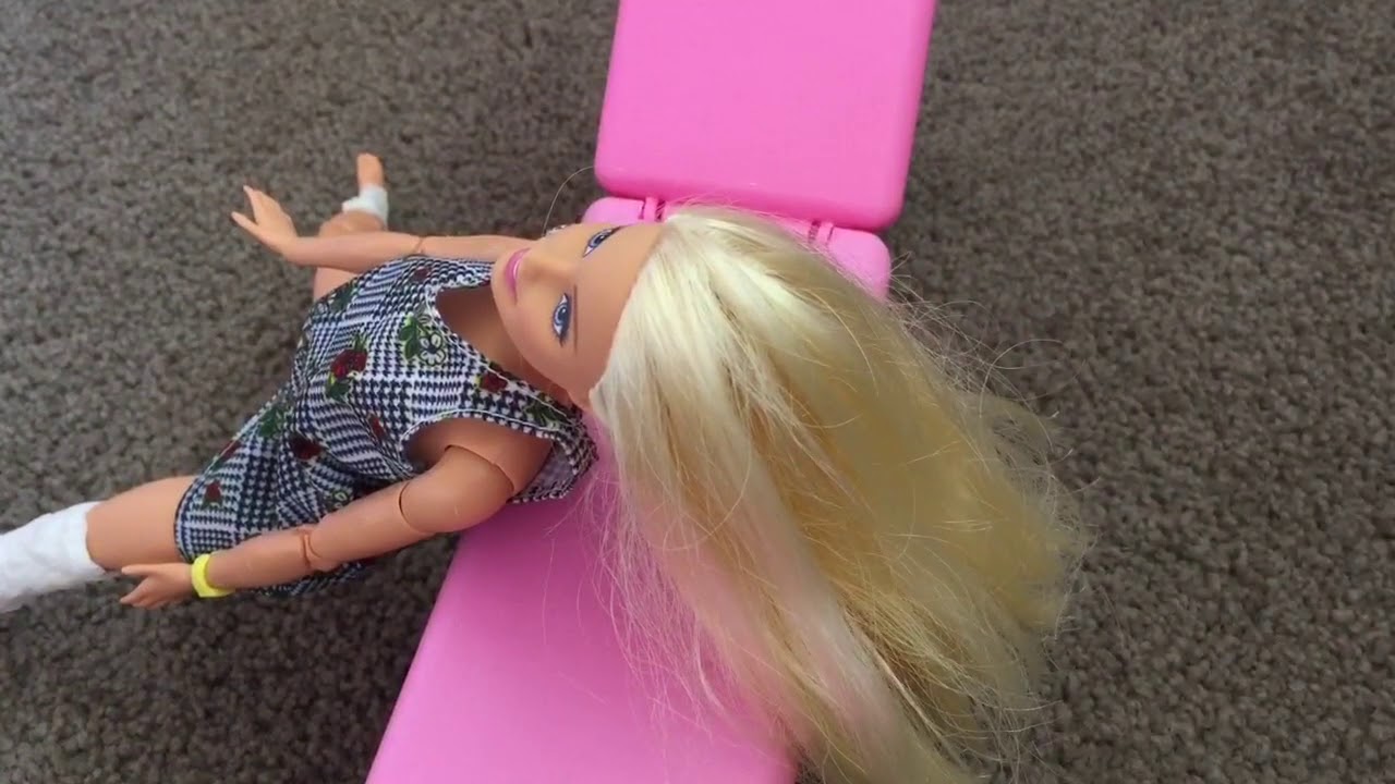How to make a diy barbie cast - YouTube