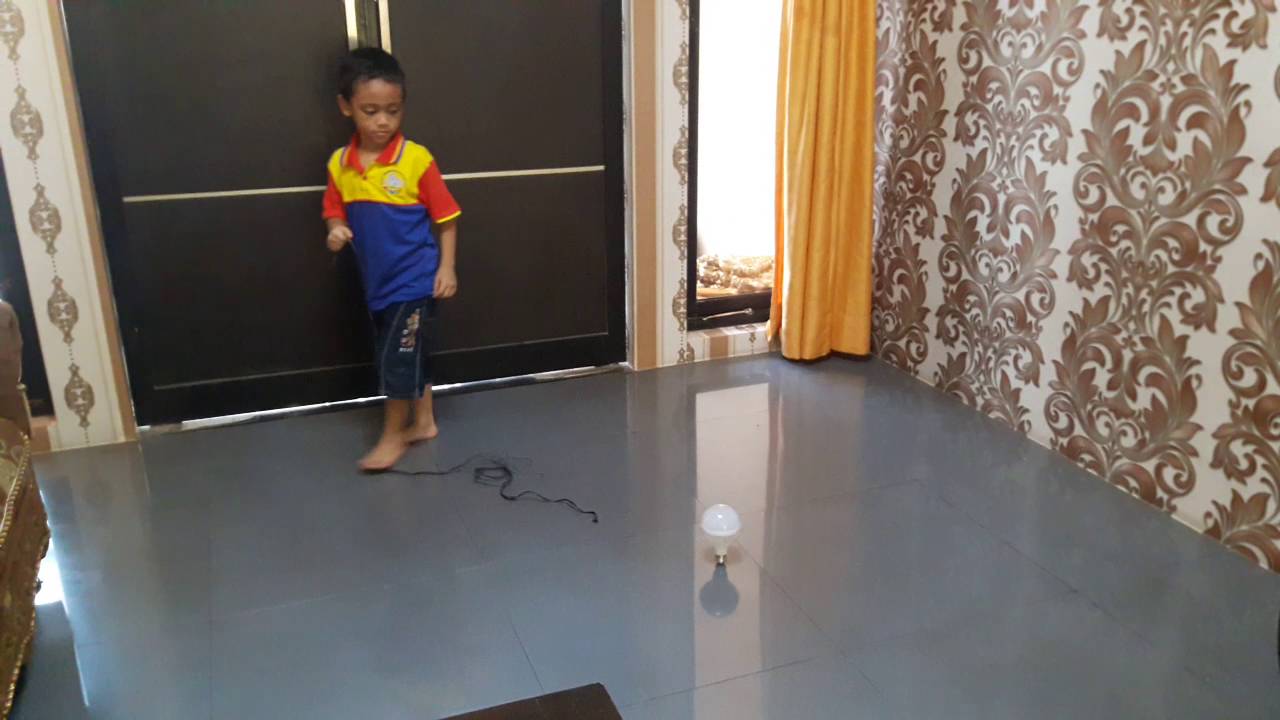 Bermain gasing - YouTube