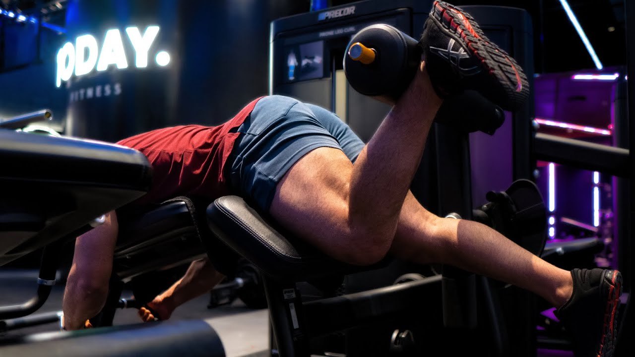 Tips To Master The Single-Leg Lying Hamstring Curl - YouTube