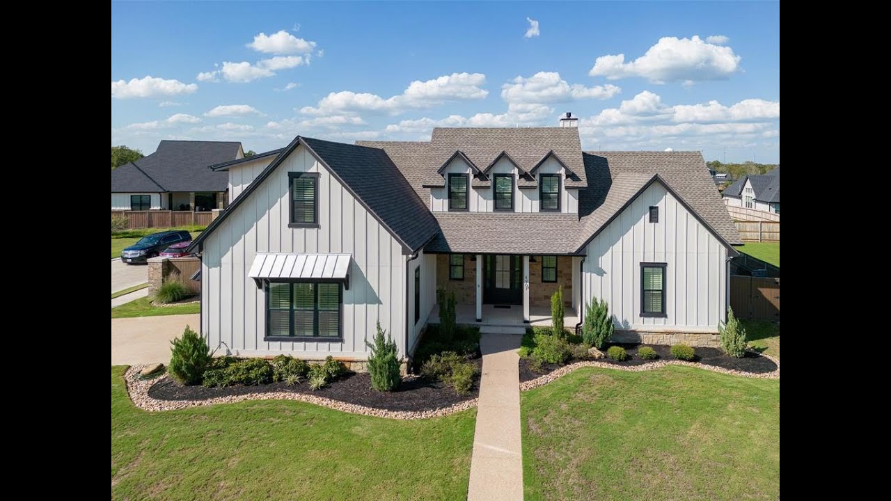 The Perfect Blend: Homes That Combine Style and Functionality! - YouTube