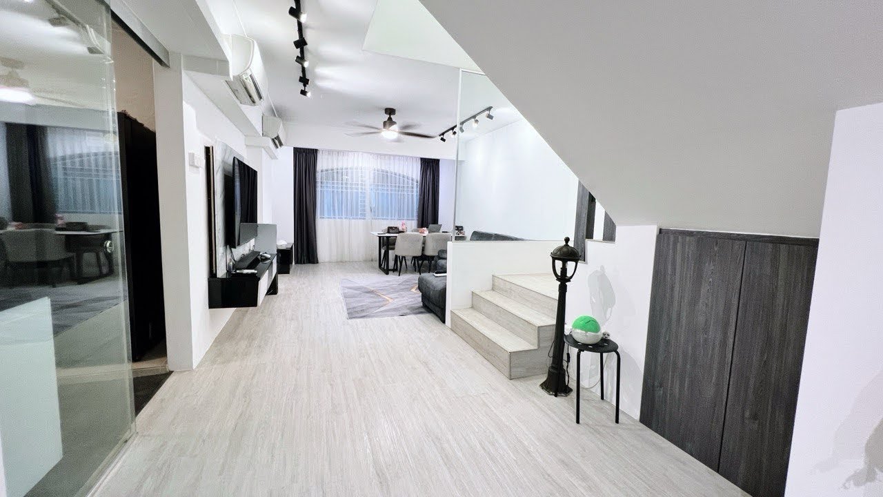 HDB EM for Sale @ $1,200,000 @ 850 Hougang Central - YouTube