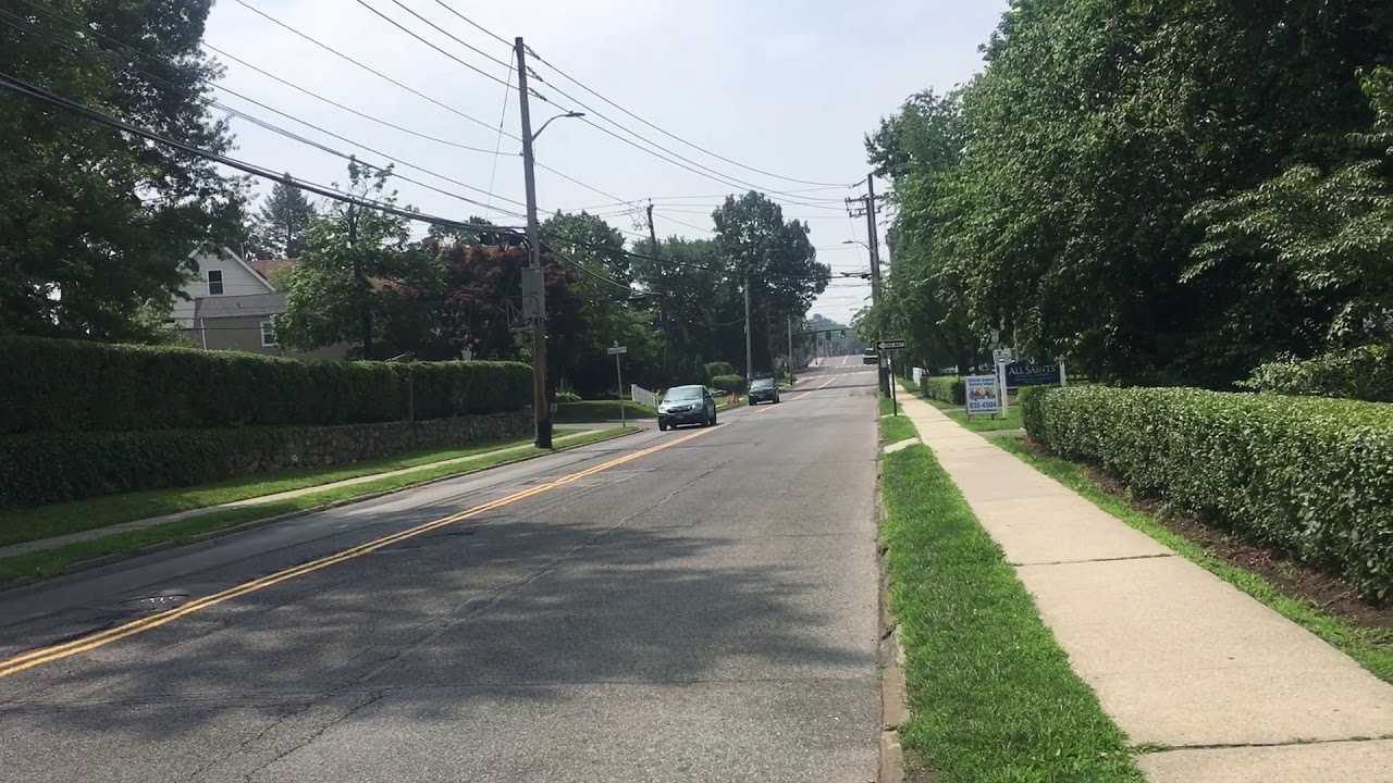 Harrison Fire Tower Ladder 24 responding to 500 Mamaroneck ave for a ...
