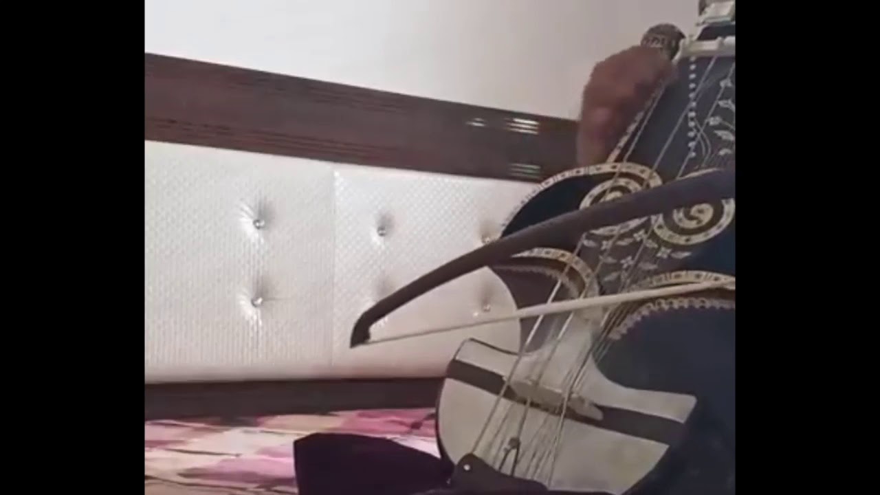 Musical instrument Saranda riyaz. Sikh musical instruments - YouTube