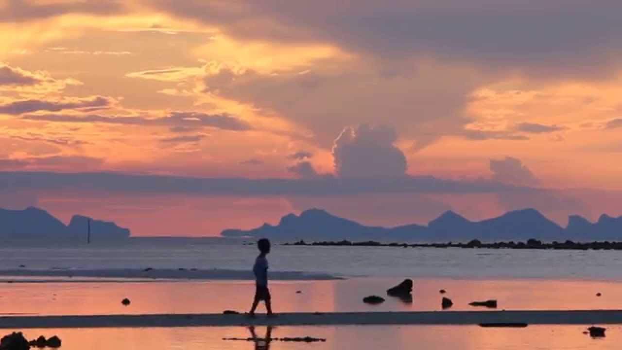 Koh Samui, sunset in Nathon - YouTube