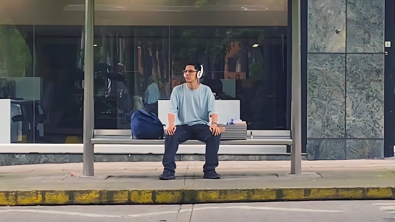 Don CH - Renunciar (Visualizer) - YouTube