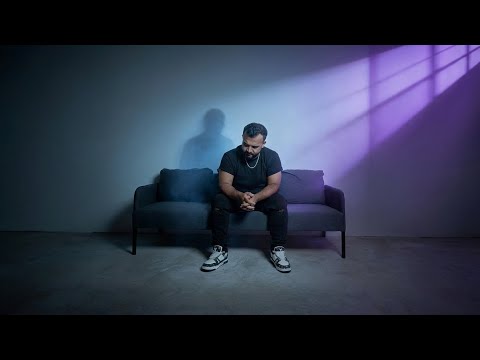 TIMOTI - ÁLMATLAN (Official Music Video)