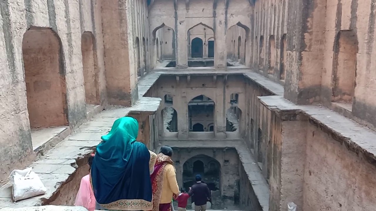 Neemrana bawdi, Rajasthan - YouTube