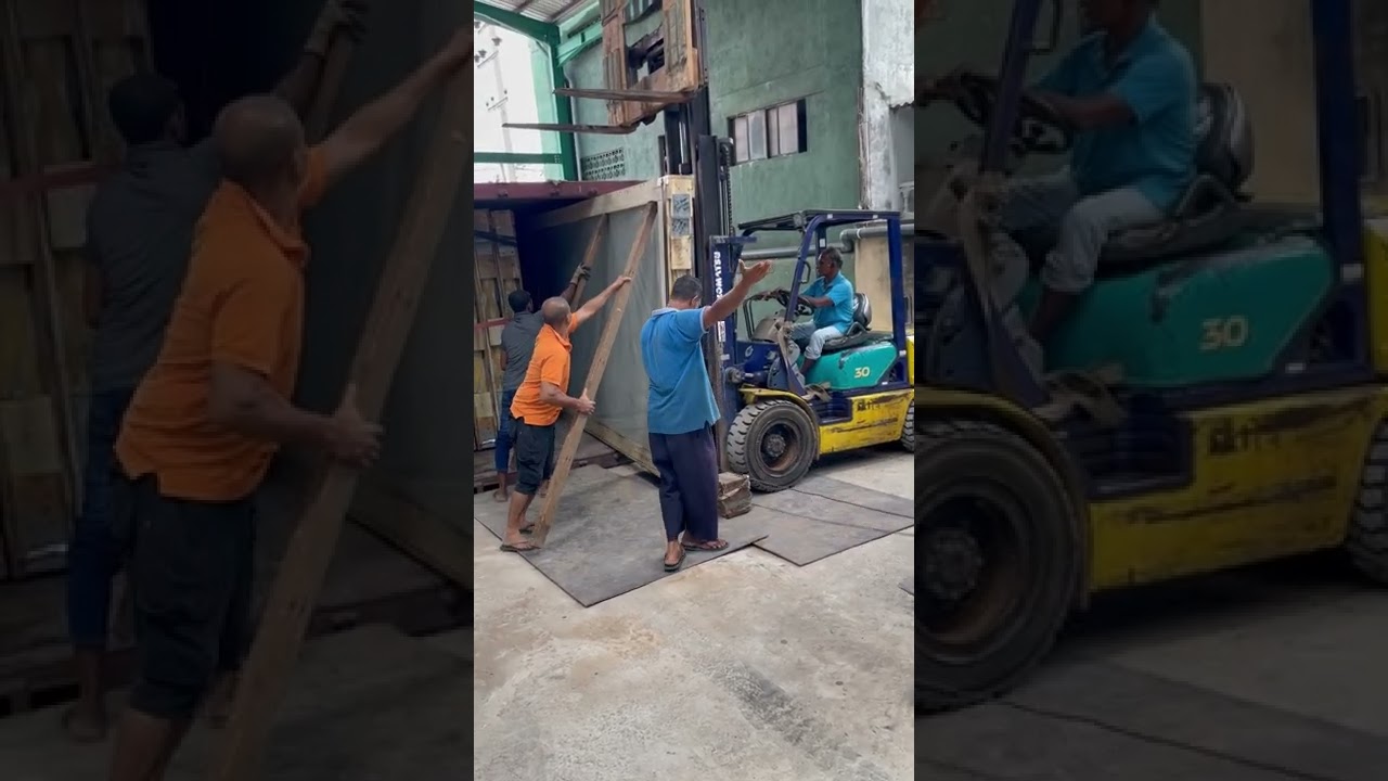 Unloading Closed Top Float Glass Container - YouTube